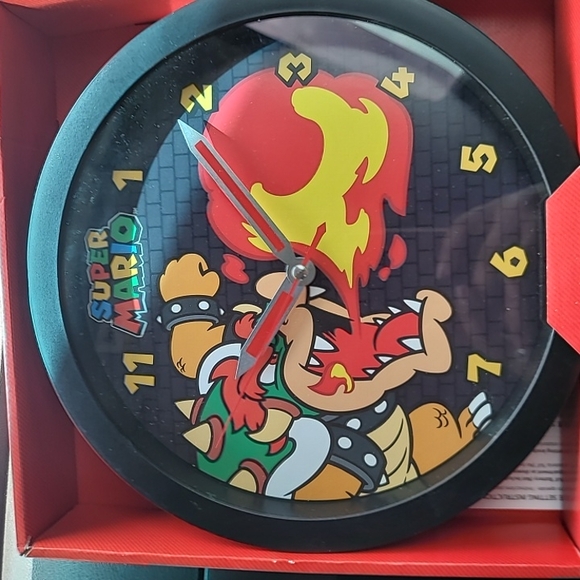 Nintendo | Wall Decor | Nintendo Animated Black And Red Wall Clock ...